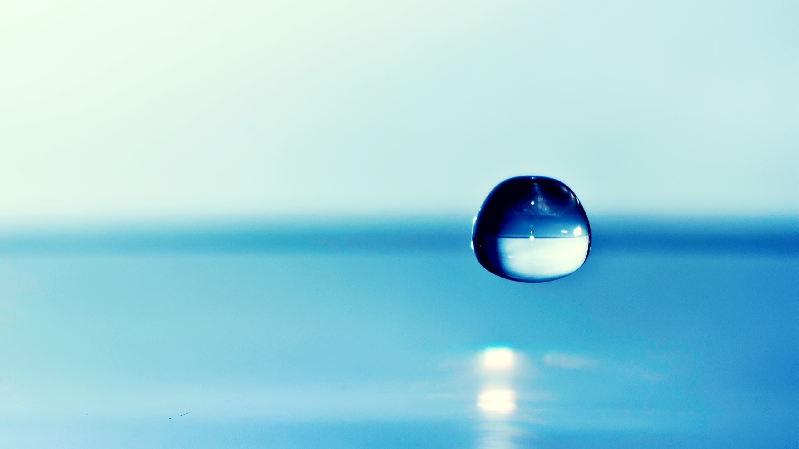 Water Droplet Background ·① WallpaperTag